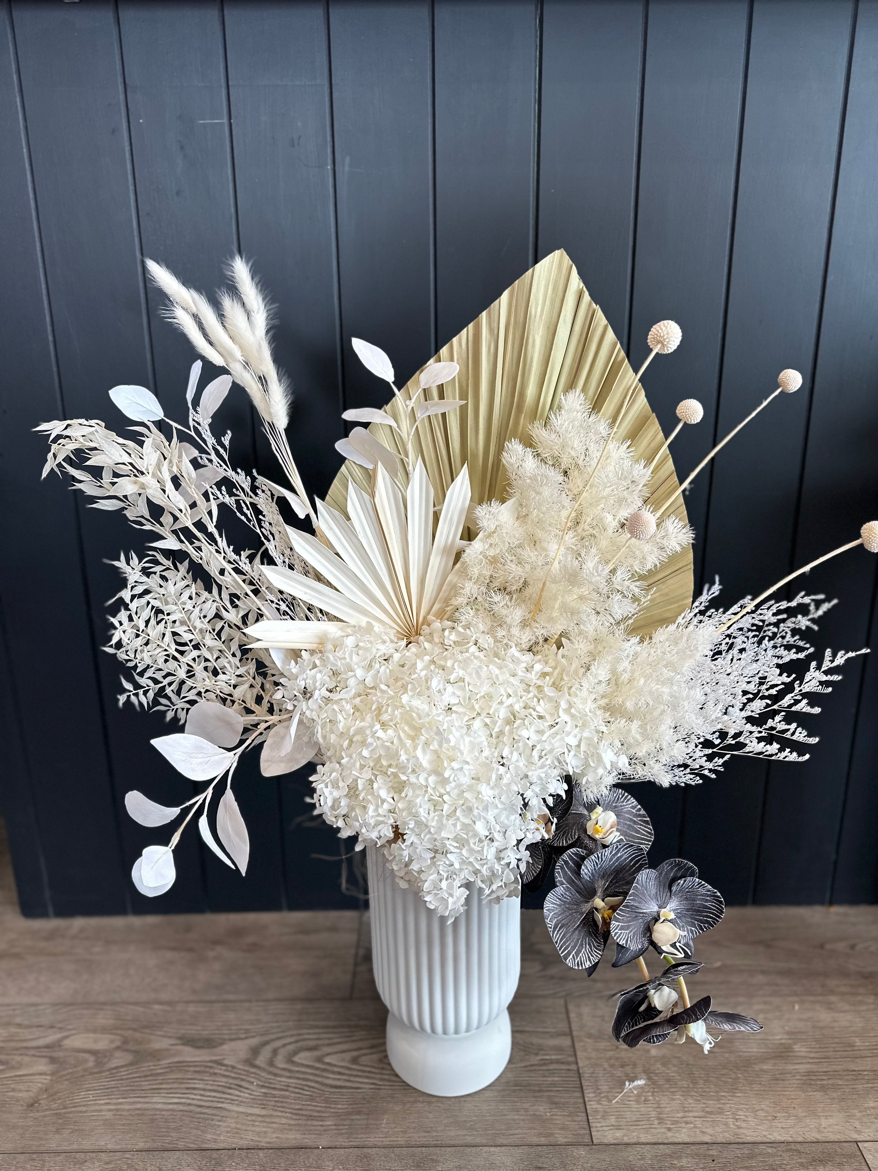 Wisper White | Amazing Funky Flowers
