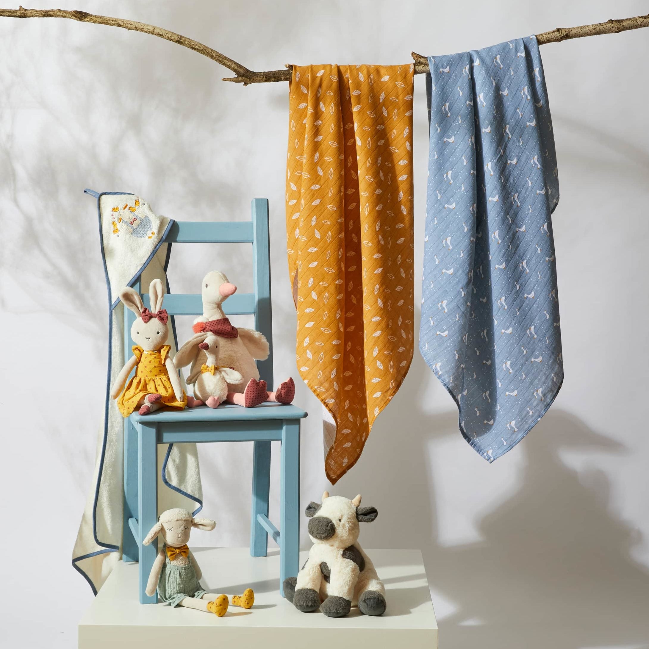 Esme Bunny | Amazing Funky Flowers